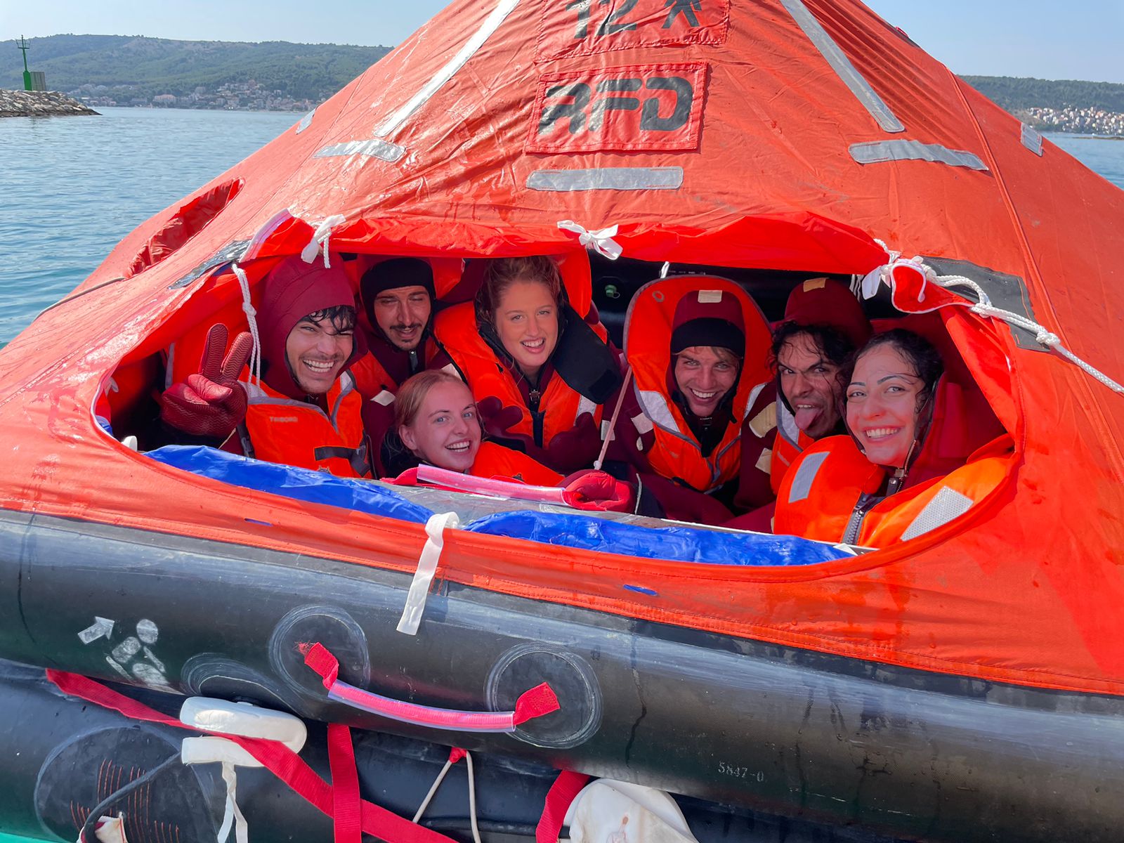 Superyacht Deckhand Training - STCW Yacht Training Deckhand